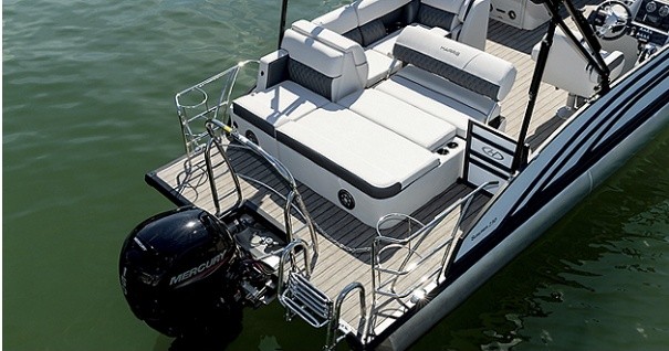 Queen Esther Pontoon Rental Wisconsin | Golden Boat Rentals