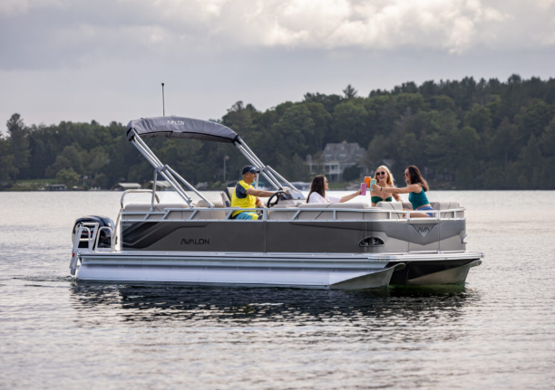 Countesss Cara | Golden Boat Rentals